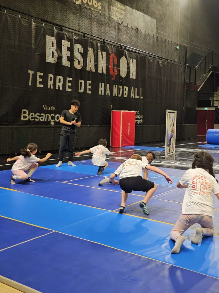 Initiation à la Lutte à la Maison de Quartier de Montrapon – 29 avril ...